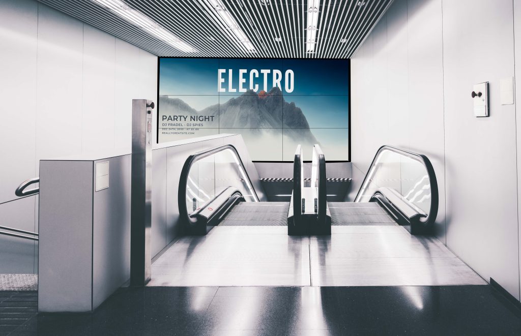 LCD Video Walls | Zero Bezel & Extreme Narrow Bezel | LamasaTech