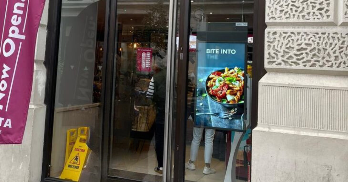 Costa Coffee: Transforming Signage with Digital Window Displays